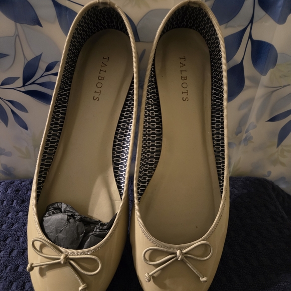 Talbots | Shoes | Talbots Beige Ballet Flats | Poshmark
